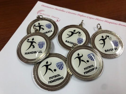 Medalla Personalizada con Sticker a Color (Dome) - Diseño Único y ...